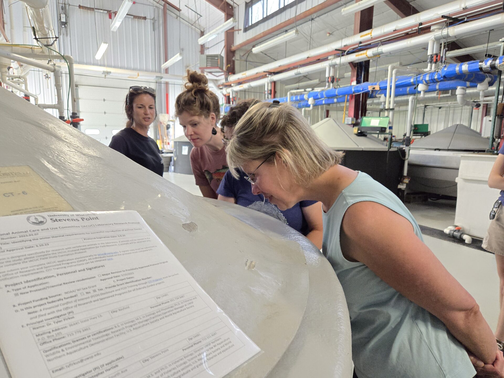 Sea Grant communications team gets crash course in aquaculture, Lake ...